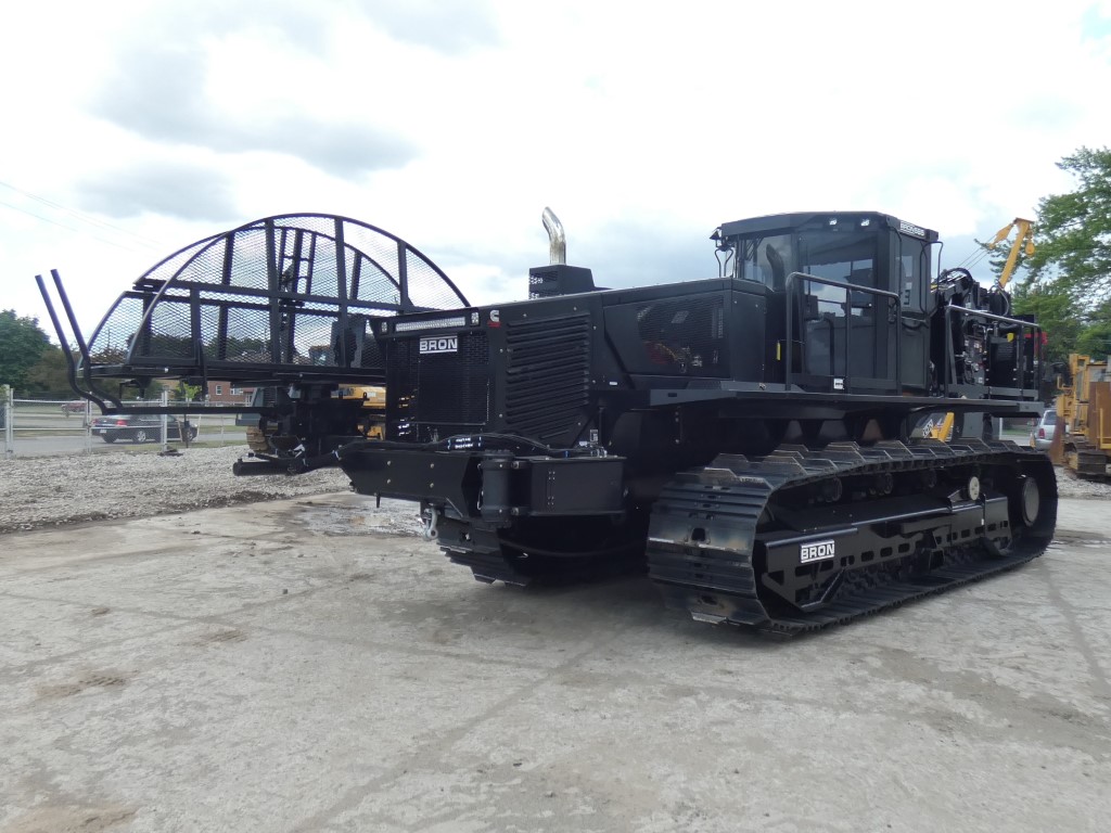 BRON Plows & Spreader Trucks | Vermeer Canada